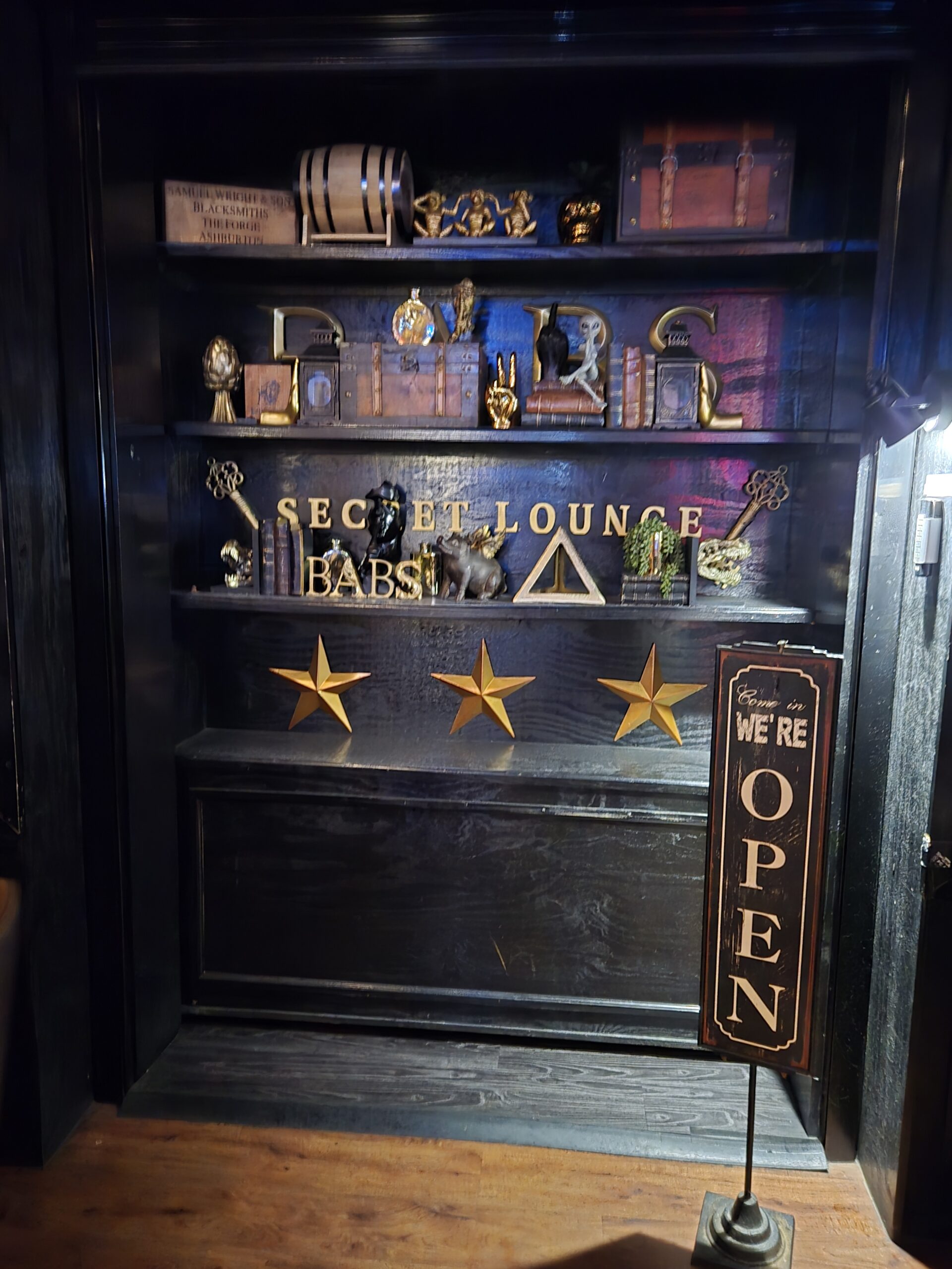 Bab's Secret Lounge - Florida Drinkeries
